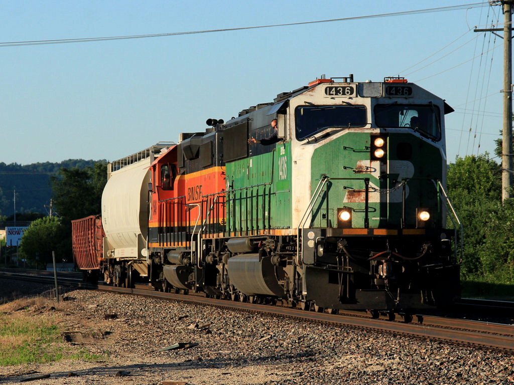 BNSF 1436